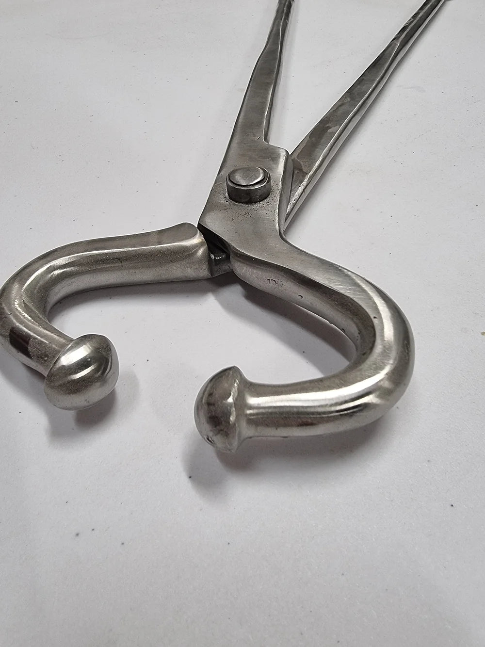 VIL Cattle Nose Tongs – Conroys